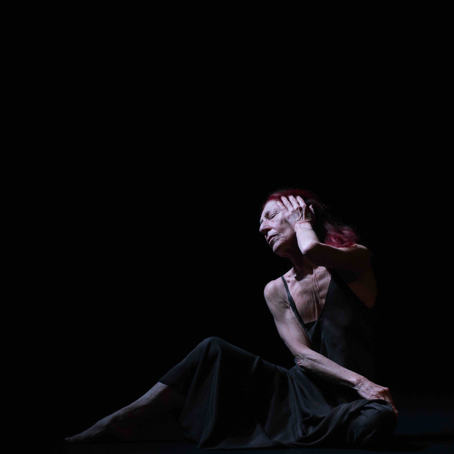 L'Angle Photos | La Peau du Monde Performance de Odile Azagury